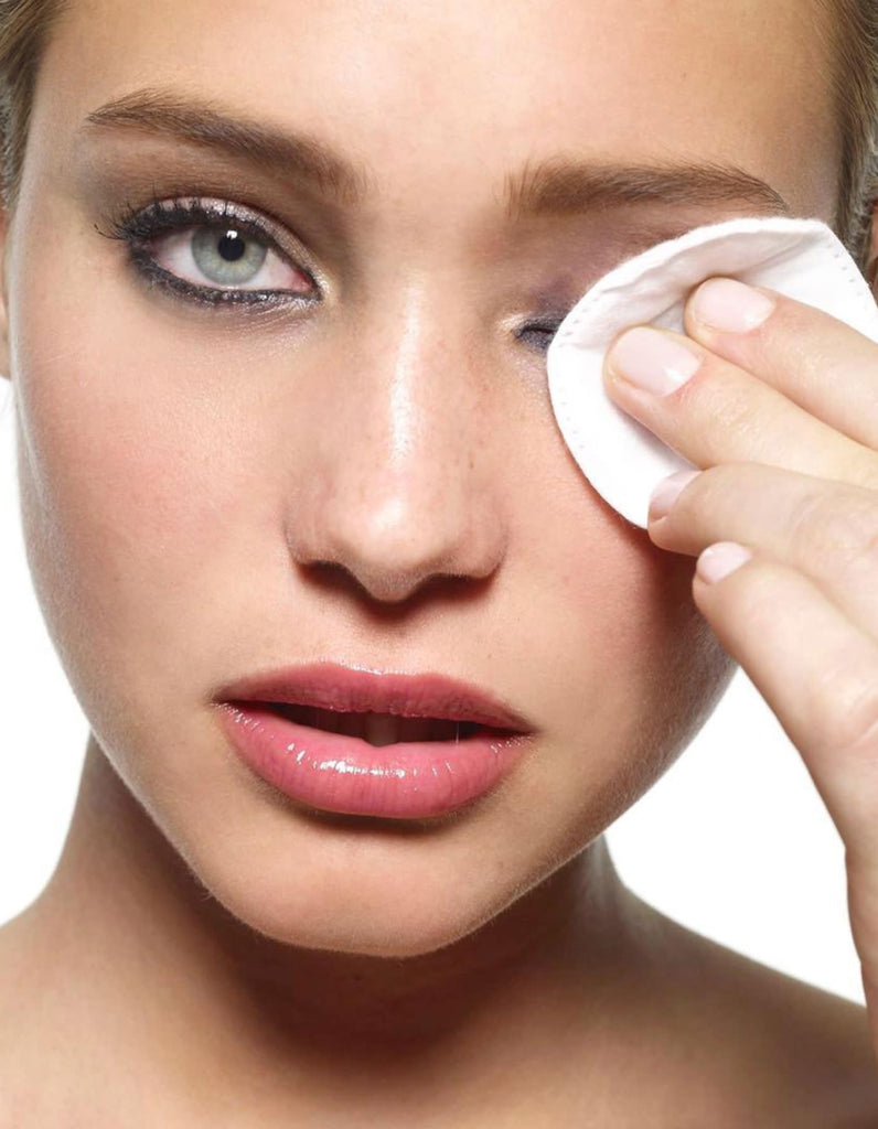 Beauty Quick Tip: 4 Easy Ways to Remove Your Makeup – Jones Road